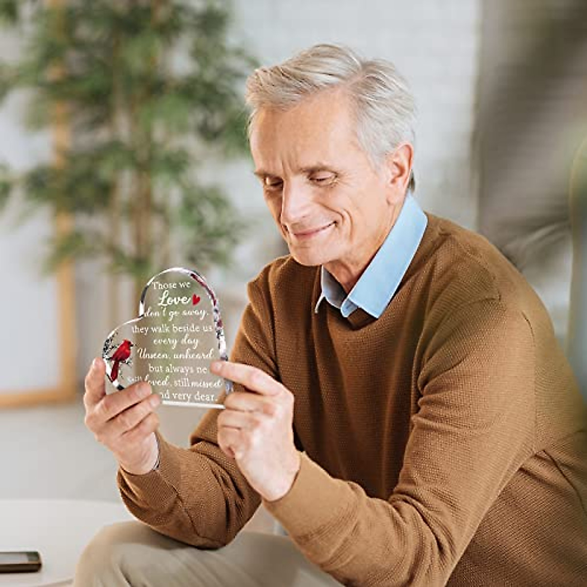 Memorial Gifts for Loss of Father Mother Sympathy Gifts Red Cardinal Memorial Bereavement Acrylic Heart Condolence Gifts in Memory of Loss of Loved One for Table Centerpieces Remembrance (4 x 4 Inch)