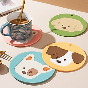 4pcs Cartoon Animal Kitchen Heat Resistant Mat Silicone Pot Holders,Dog Bulldog Pattern Trivets for Hot Pot and Pans,Cute Kitchen Accessories, Heat Insulation Anti hot pad (4Pcs Dogs)