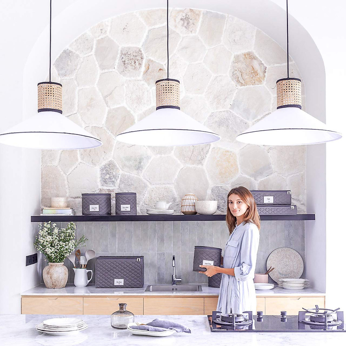 Bulb & Shade 10" Salad Plate Storage Container with 12 Felt Dividers - Padded Protection to Transport, Store and Organize Dinnerware Dishes