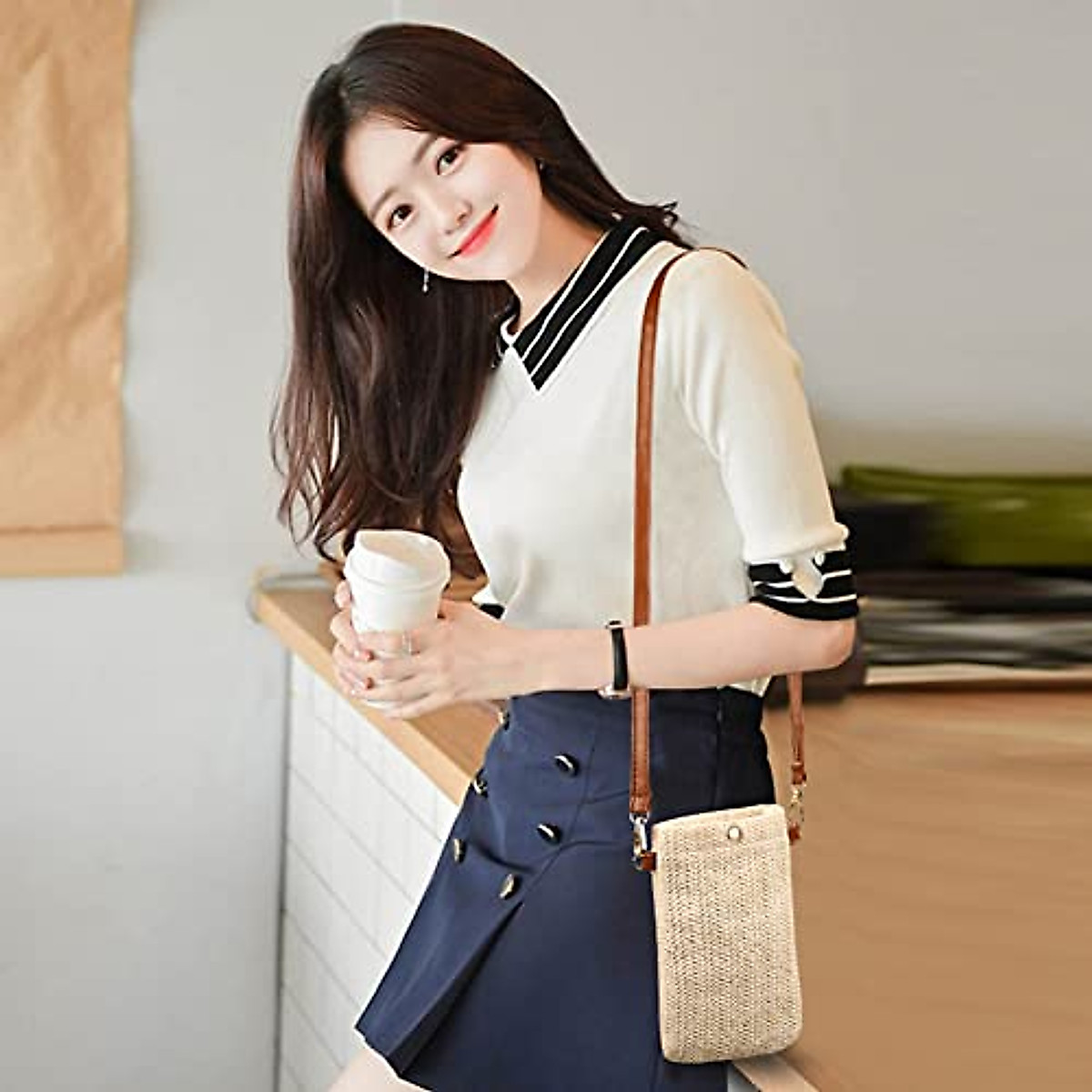 Aktudy Women Mini Straw Messenger Bags Hand Woven Summer Beach Shoulder Phone Wallet