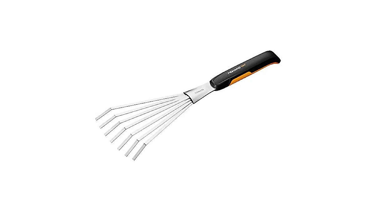 Fiskars Xact Hand Garden Rake - Precision & Comfort