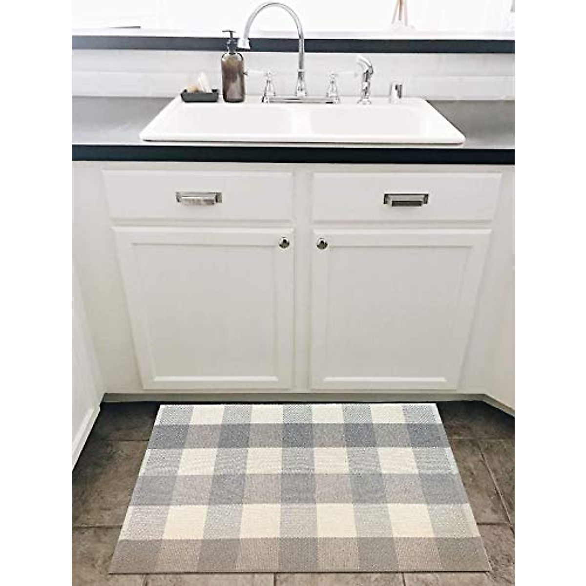 Ukeler Grey Buffalo Plaid Rugs 35.4'' x 23.6'', Durable and Washable Gray and White Rug for Porch/Entry Way/Front Door/Sink
