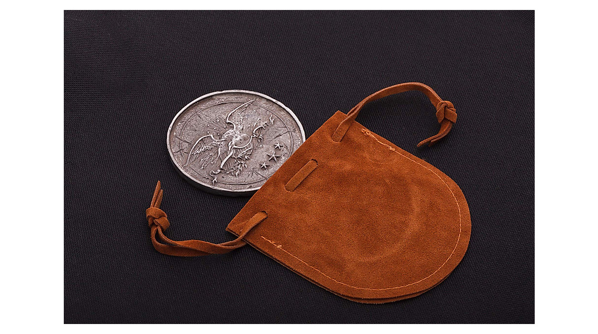 Buy Assassin's Creed III Medallion Coin - Limited Edition