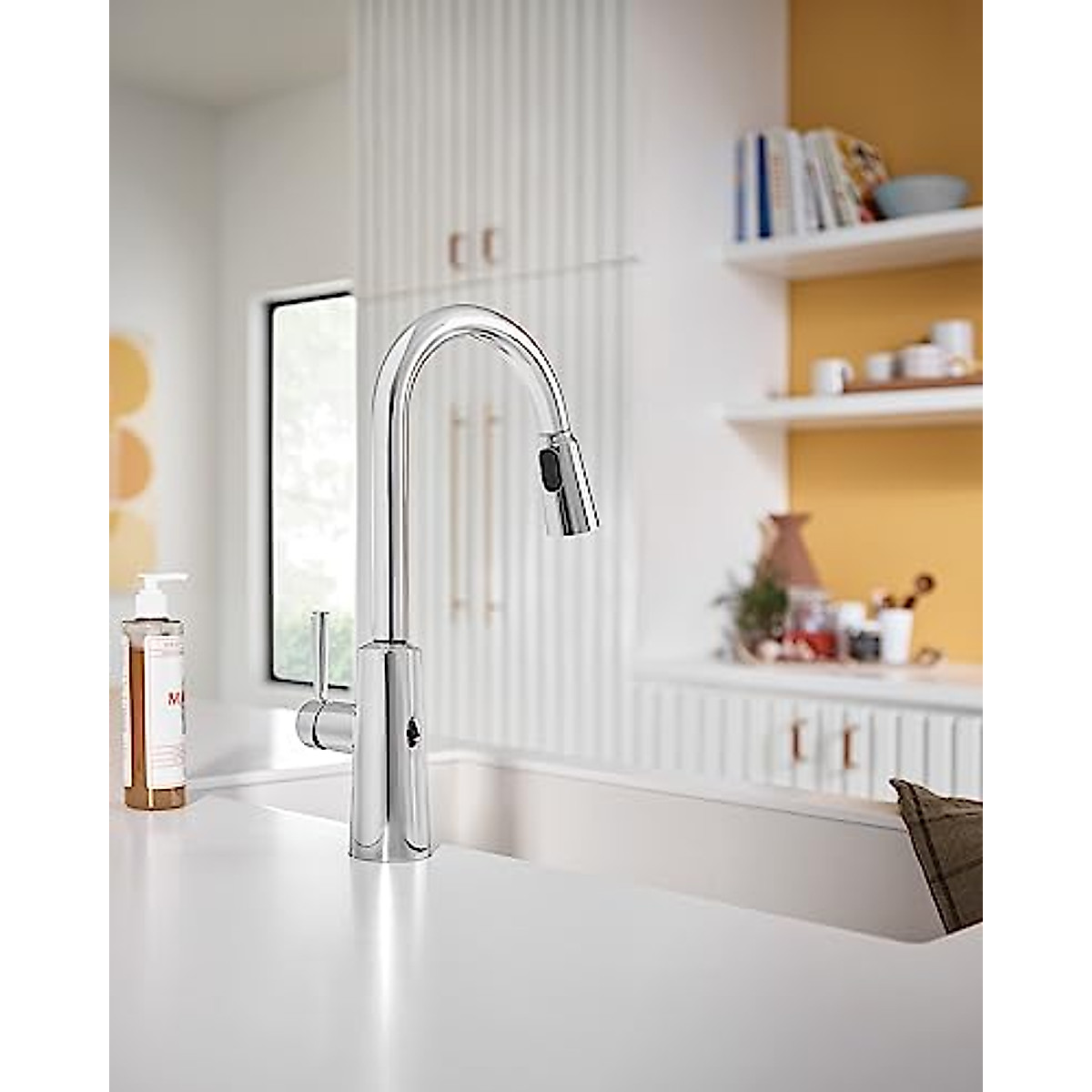 Moen 7402EW Riley Single Handle Chrome High Arc Pull Down Kitchen Faucet with Motionsense Wave, Power Clean Spray Technology, and Reflex System, Sensor, Modern, Aa Batteries