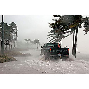 Uniden BC365CRS 500 Channel Scanner and Alarm Clock with Snooze, Sleep, and FM Radio with Weather Alert, Search Bands Commonly used for Police, Fire/EMS, Aircraft, Radio, and Marine Transmissions