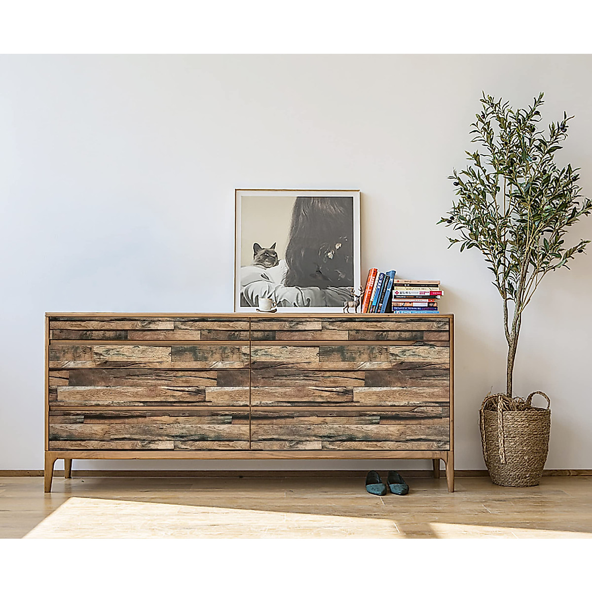 CiCiwind Peel and Stick Wallpaper Brown Wood Contact Paper Removable Self Adhesive Wallpaper Shiplap Vintage Wood Grain Wallpaper for Bedroom Bathroom Kitchen Cabinet 17.7" X 78.7"