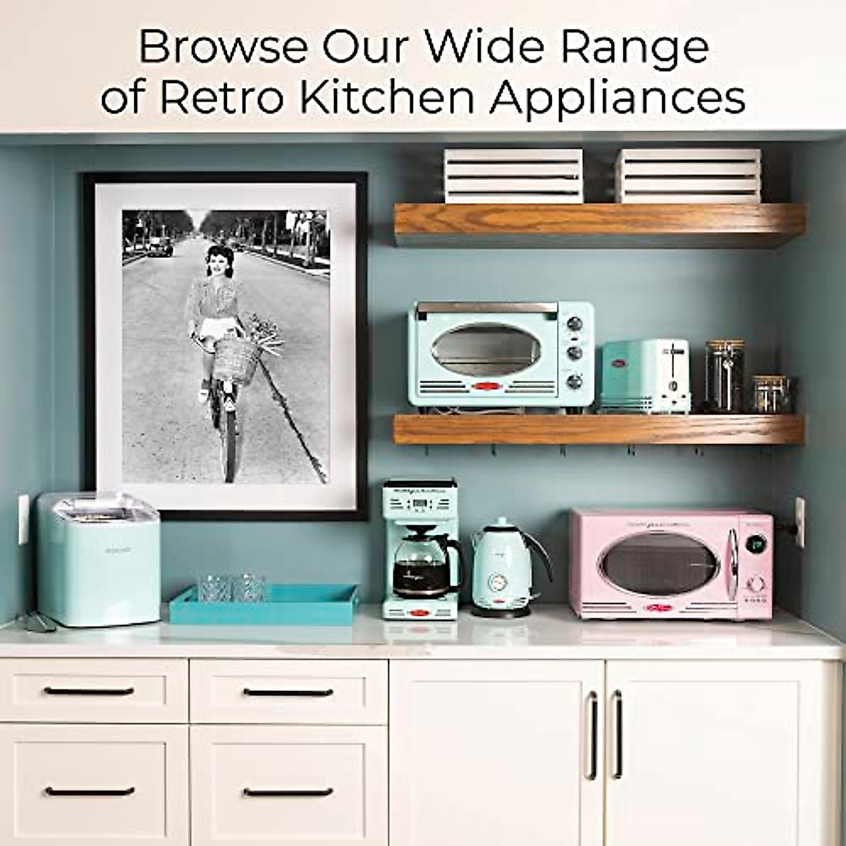 Nostalgia Retro Countertop Microwave Oven - Large 800-Watt - 0.9 cu ft - 12 Pre-Programmed Cooking Settings - Digital Clock - Kitchen Appliances - Pink