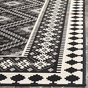 SAFAVIEH Veranda Collection 4' x 5'7" Black / Cream VER099 Boho Indoor/ Outdoor Non-Shedding Easy--Cleaning Patio Backyard Porch Deck Mudroom Accent--Rug