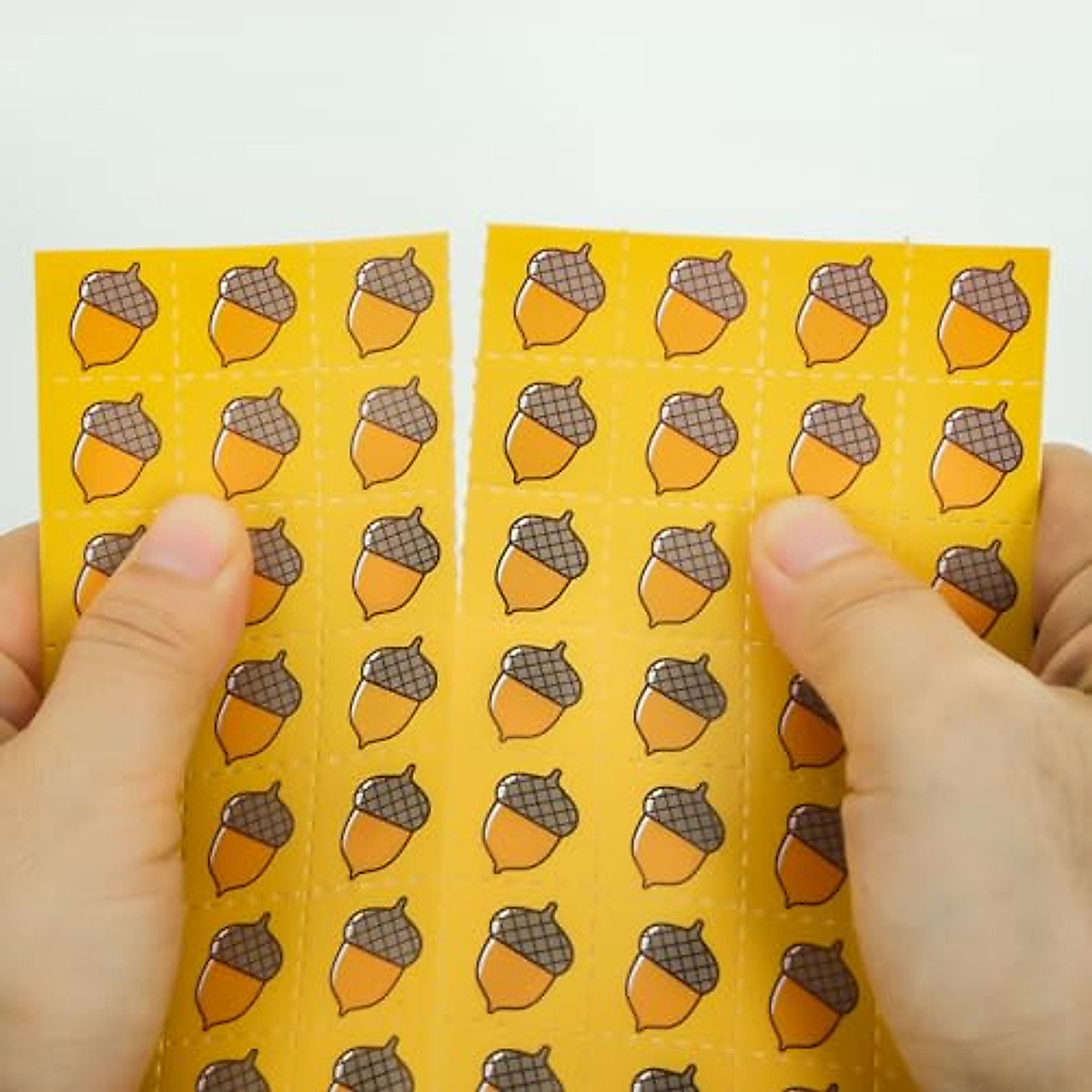 OUNENO Thanksgiving Bingo Game Cards - 30 Player Party Game for Family, Classroom, and Birthday Celebrations