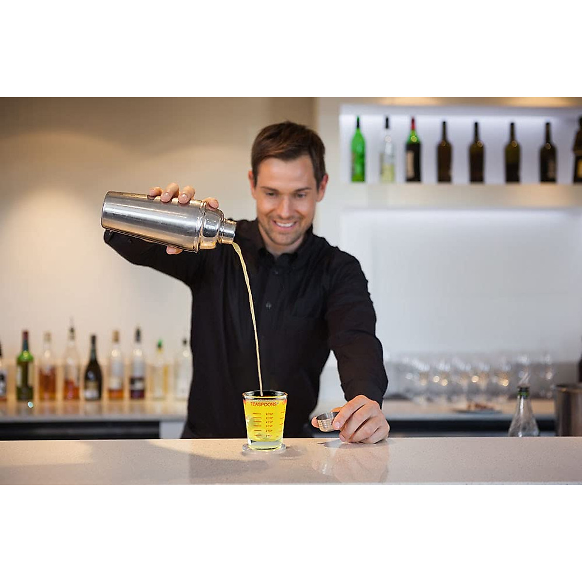 Shot Glasses Measuring cup Espresso Shot Glass Liquid Heavy Glass Wine Glass 2 Pack 26-Incremental Measurement 1oz, 6 Tsp, 2 Tbs, 30ml by TIYOORTA (2 pack red)