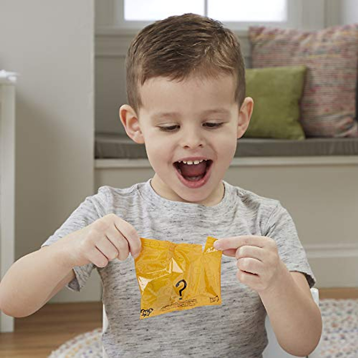 Hasbro Toys Uglydolls BABO & Squish &-Go Sharwhal, 2 Toy Figures with Accessories