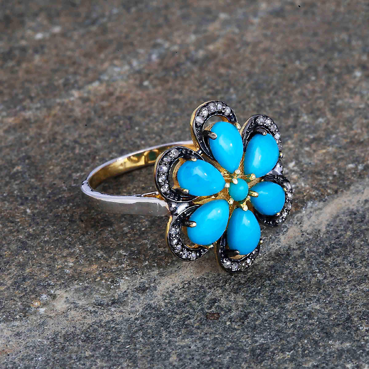 Shweta Creations Handmade Natural Diamond Ring,Diamond Flower Ring With 0.2 Carat Brown Natural Diamond (I2-I3 Clarity) And 2 cts. Blue Soothing Turquoise For Women Gifts On Birthday Anniversary