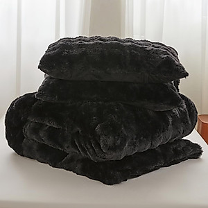 chovy Kids Girls Rabbit Plush Black Bread Grid Comforter Cover Duvet Cover Full - 3PC Faux Fur Bed Set Soft Warm Velvet Flannel Fluffy Fuzzy Bedding（Comforter x 1 Pillowcases x 2）
