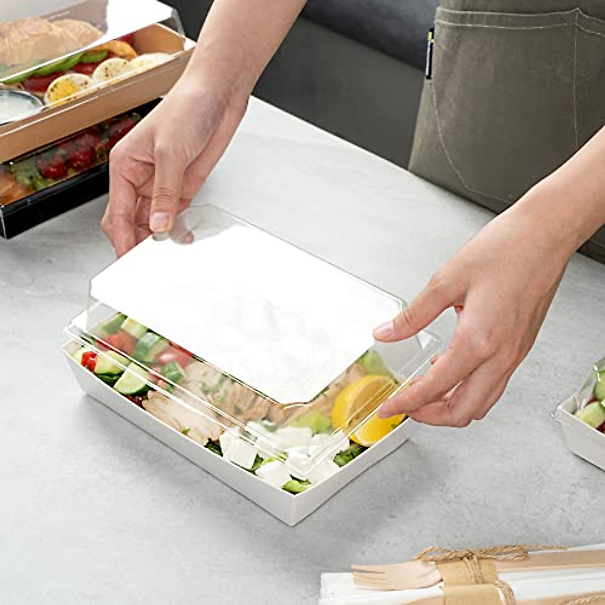 Restaurantware Matsuri Vision Clear Plastic Lid - Fits Medium Sushi Tray - 100 count box