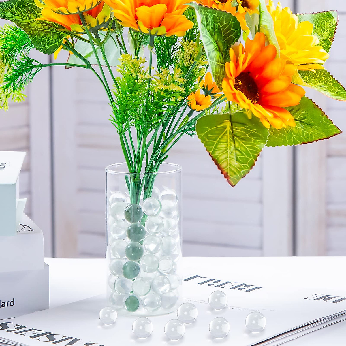 FUTUREPLUSX Clear Glass Marbles, 1LB Round Marble Beads Transparent Vase Fillers Decorative Glass Gem Pebbles for Decoration Collectibles Marble Games