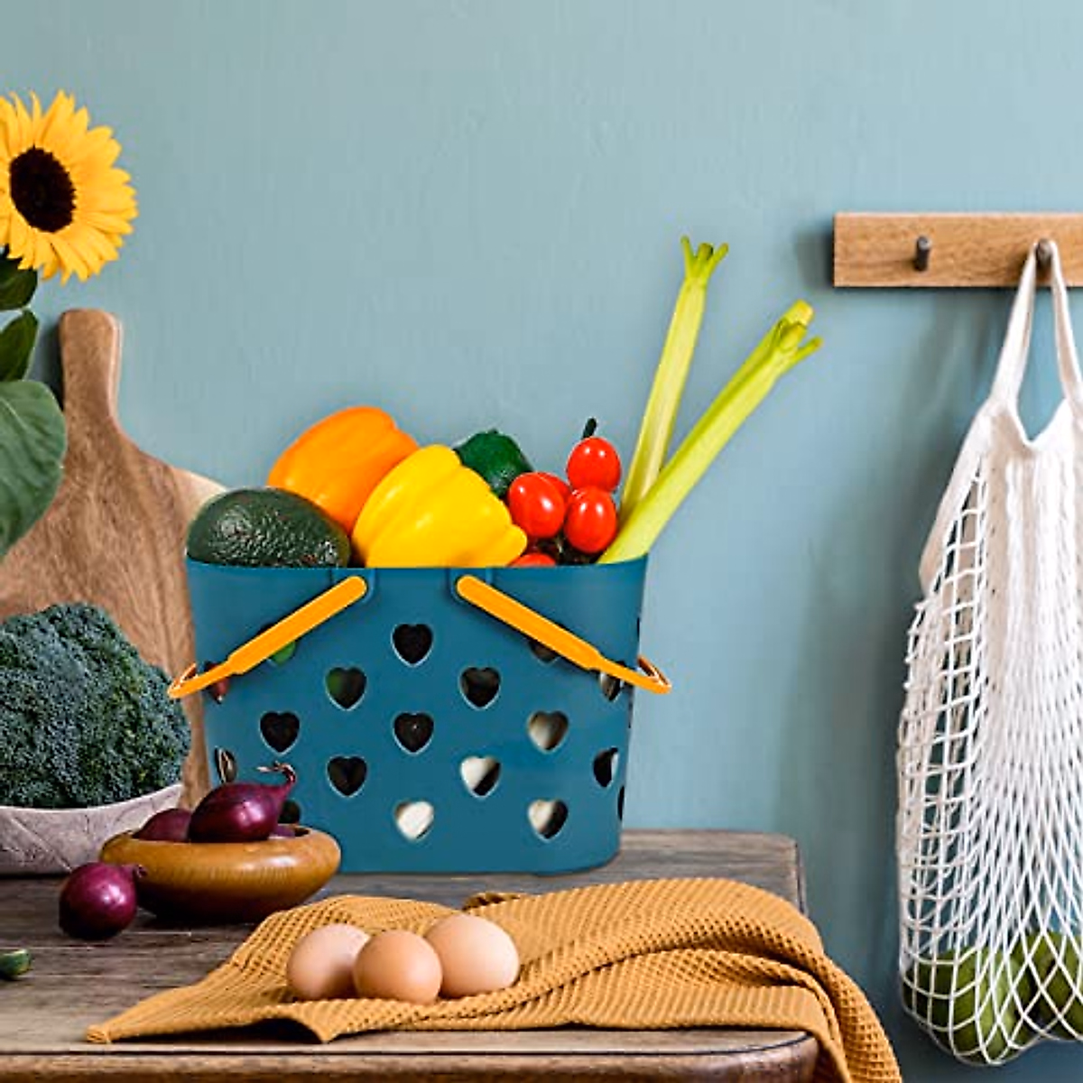 Nuenen 8 Pieces Portable Shower Caddy Basket Plastic Storage Basket with Handle Shower Caddy Tote Box Heart Shower Caddy Organizer Bin for Bathroom School Dorm Kitchen Storage Room Laundry