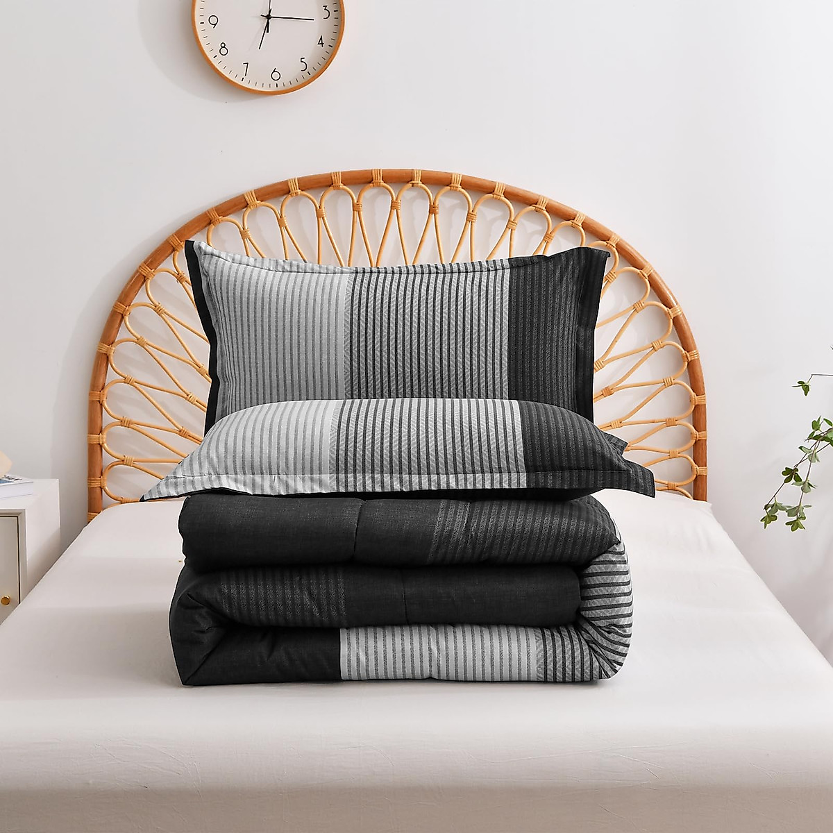 WONGS BEDDING Black Comforter Set Queen, Reversible Black Grey Stripe Down Alternative Comforter for All Season,3 Pieces(1 Patchwork Comforter+2 Pillowcases), Soft Microfiber Bedding Set 90"×90"