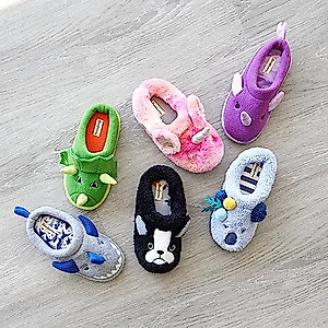 Dearfoams Easter Basket Stuffers Gifts for Kids Washable Animal Critter Slippers, Shark, 2-3 Big Kid