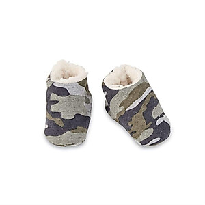 Mud Pie Camo Cap and Booties Set