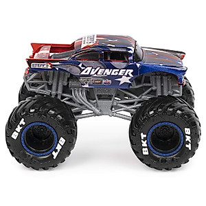 Monster Jam 2020 Spin Master 1:64 Diecast Monster Truck with Wristband: World Finals Avenger
