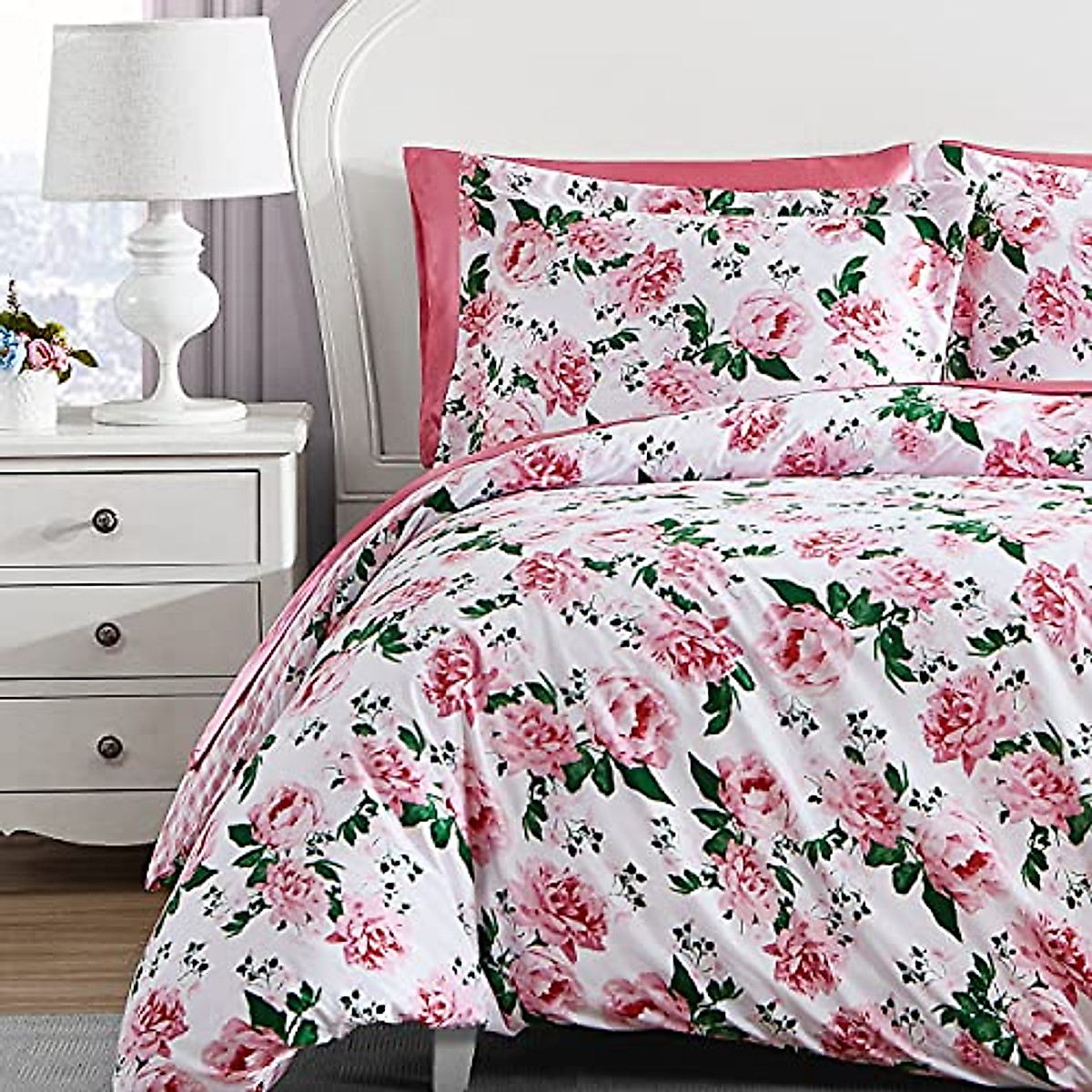 Betsey Johnson - Queen Duvet Cover Set, Reversible Bedding with Matching Shams, All Season Home Decor (Blooming Roses Pink, Queen)