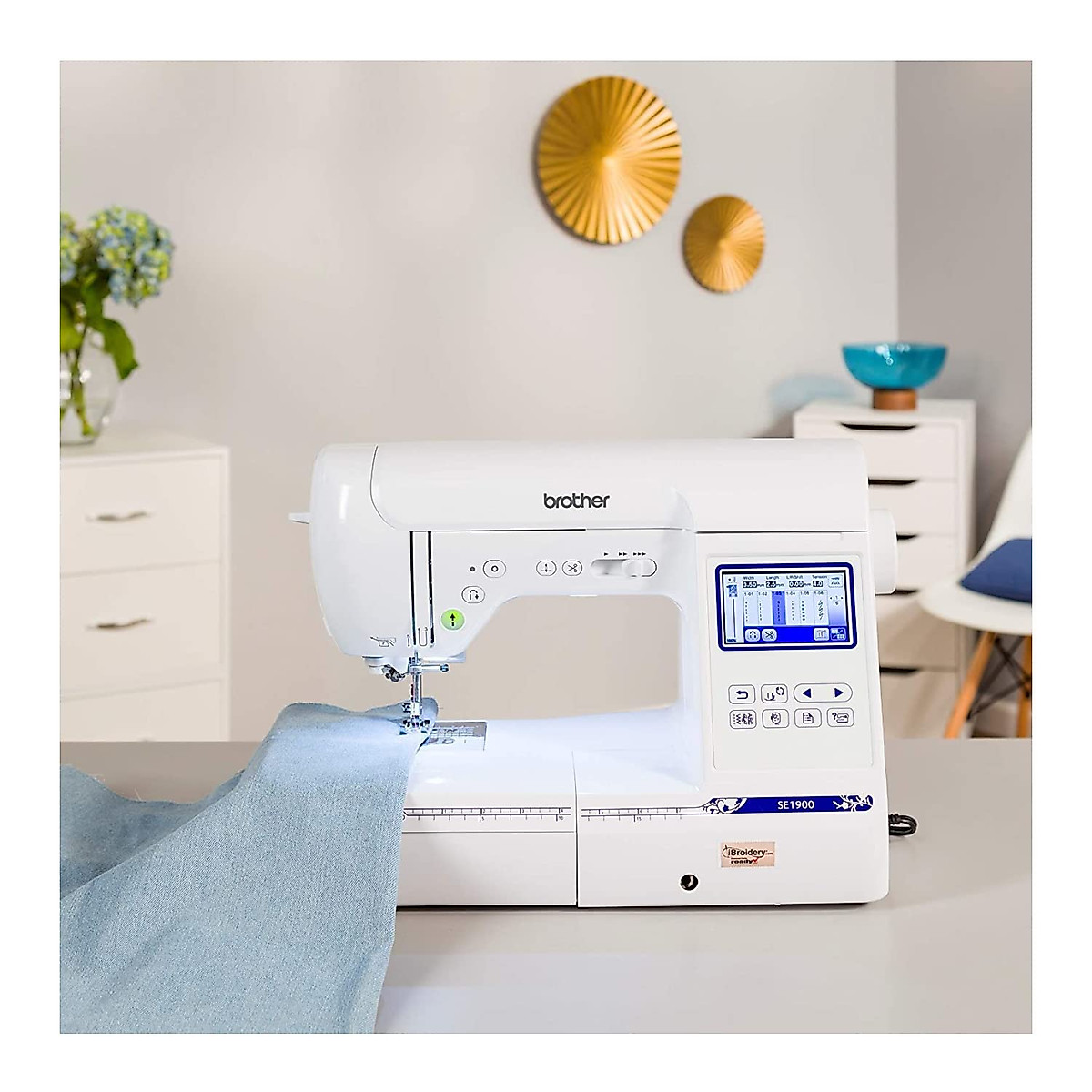 Brother SE1900 Sewing and Embroidery Machine Bundle with 1100 Yards ...