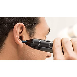 Nose Hair Trimmer, Series 3000 Nose, Ear and Eyebrow Trimmer Showerproof with Protective Guard System, Battery-Operated, No pulling Guaranteed - NT3650/16