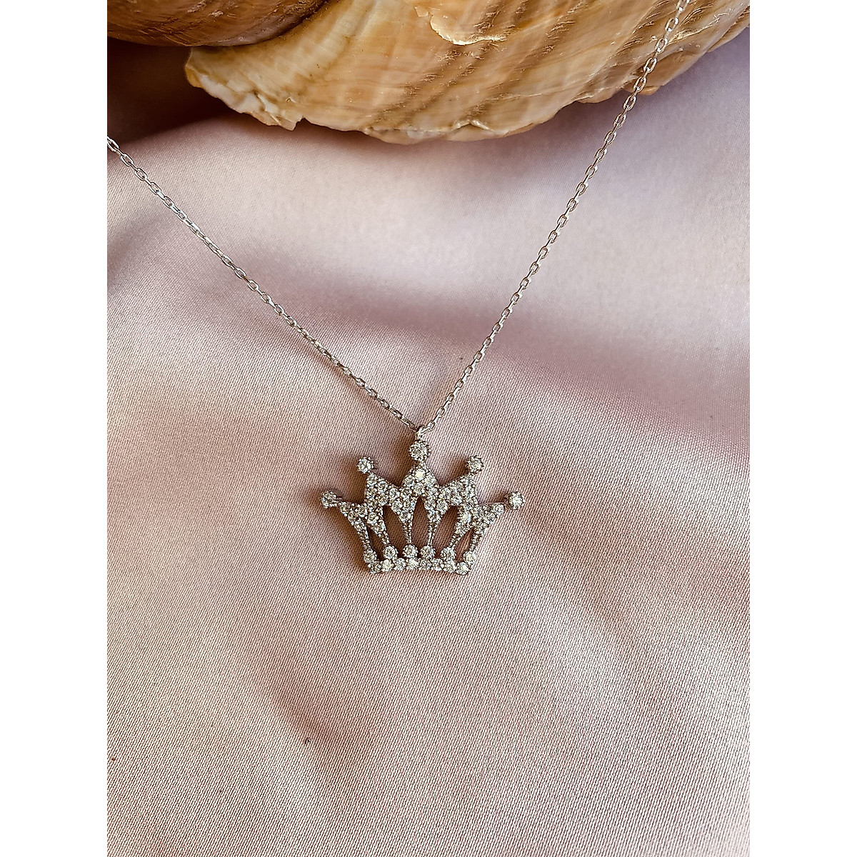 Queen Crown 925 Sterling Silver Pendant Necklace (Sterling Silver)