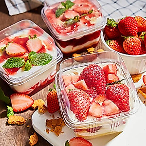 Qeirudu 50 Pack 8 oz Square Plastic Dessert Cups with Lids and Sporks, Disposable Cake Cups with Lids, Yogurt Parfait Containers for Fruit, Pudding, Mousse, Ice Cream and Strawberry Shortcake