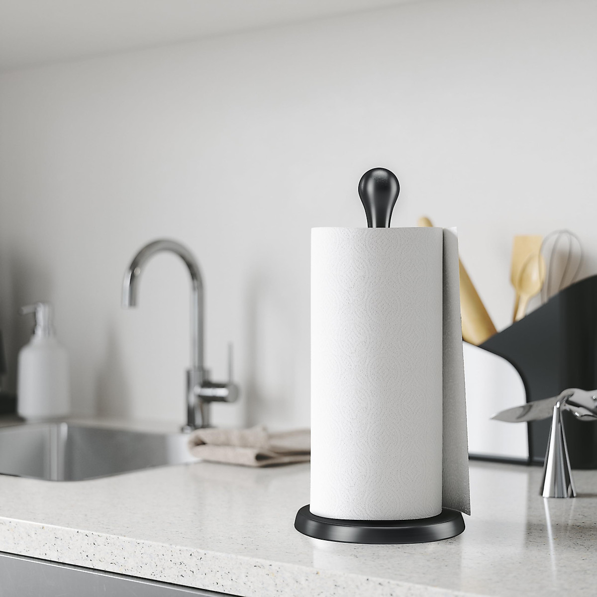 Umbra Tug One-Handed Tear Modern Paper Towel Holder, Black