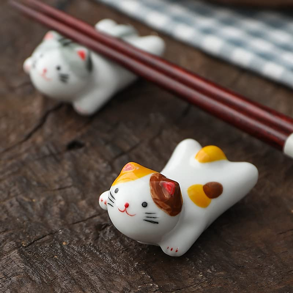 APULM Flying superman kitten tableware accessories Cute decoration Cat chopstick holder Miscellaneous goods Ceramic chopstick holder 5 pack Suitable for family, study, dining table, tavern.