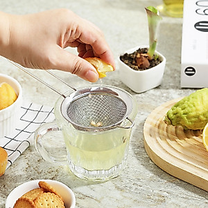 Fine Mesh Strainers for Kitchen, COKUMA Stainless Steel Metal Hand Small Mini Sieve Strainer, Cocktail Strainer Tea Coffee Juice Strainer，Food Strainer with Handlle (3.35inch, Silver)