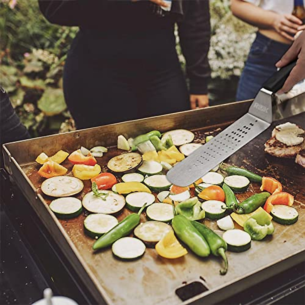 RüK Griddle Accessories Kit, 20 Pcs Anti-Scalding Long Handle Flat Top Griddle Accessories Set with Professional Metal Spatula, Griddle Scraper, Cleaning Kit, e-Cookbook for Blackstone and Camp Chef