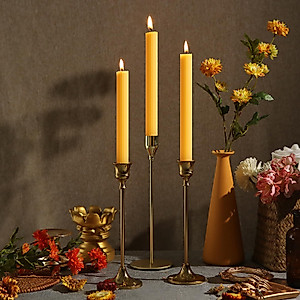 Natural Beeswax Taper Candles,8 inch Long Beeswax Candle Sticks,10 Hour Burn Time Tapered Candle, Dripless and Smokeless Beeswax Tapers, for Purified Air Spa Relaxation Christmas Home Decor(4pcs)