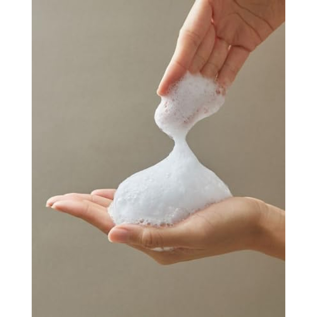 John Masters Organics Scalp Stimulating Shampoo 16 oz | Organic Spearmint & Meadowsweet | 70% Organic Ingredients | Clarifying Shampoo | Improve Scalp Health | Sulfate-free, 16 Fl Oz