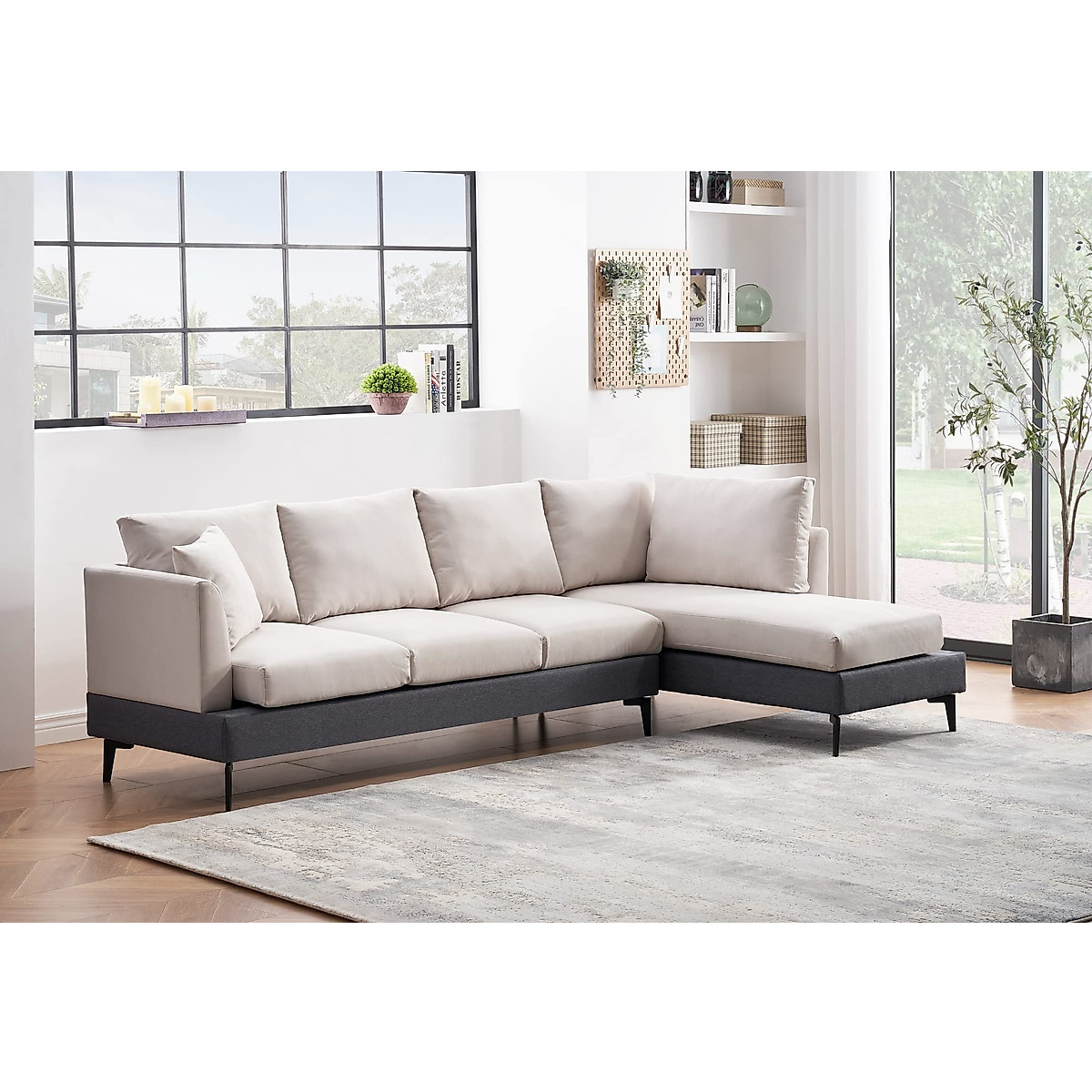 ViolaDresses The Sofa in The Corner of The Living Room is Multi-Person