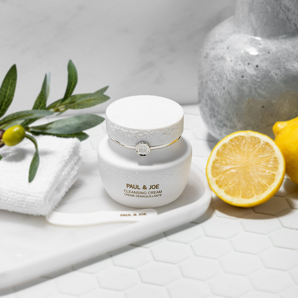 Paul & Joe Cleansing Cream – Ideal for Drier Skin Types – Thoroughly Removes all Makeup and Impurities