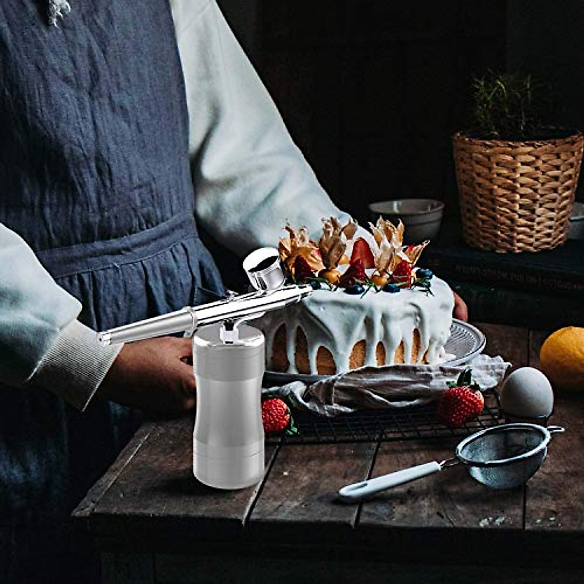 COSSCCI Handheld Airbrush Kit, Mini Air Compressor Spray Gun Set Single Action USB Rechargeable Airbrush for Makeup Art Nail Painting Tattoo Manicure Cakes (Silver)