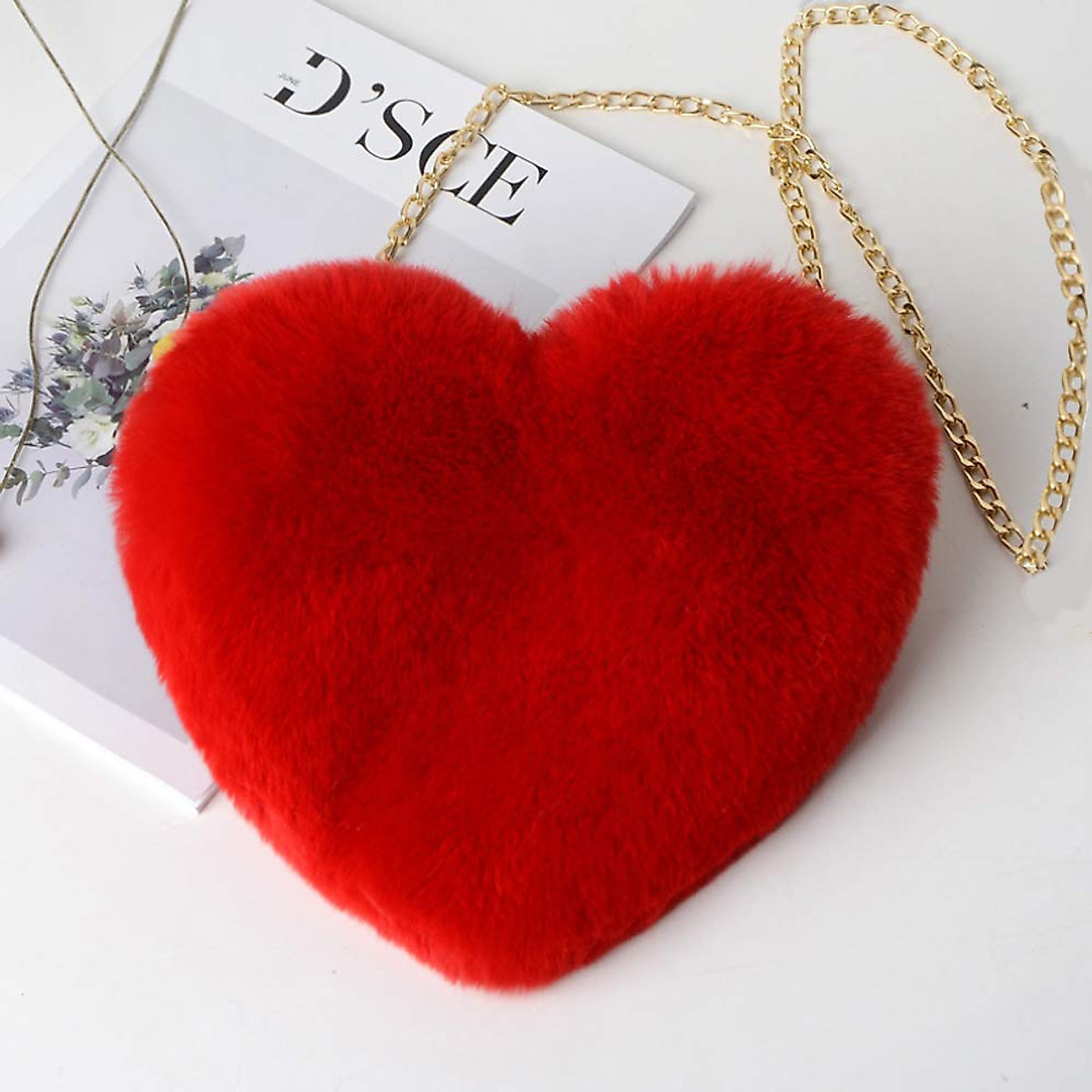 MSDMSASD Heart Shaped Shoulder Bag Faux Fur Crossbody Bag Zipper Closure Removable Chain Fluffy Handbag for Women and Girls (Red)