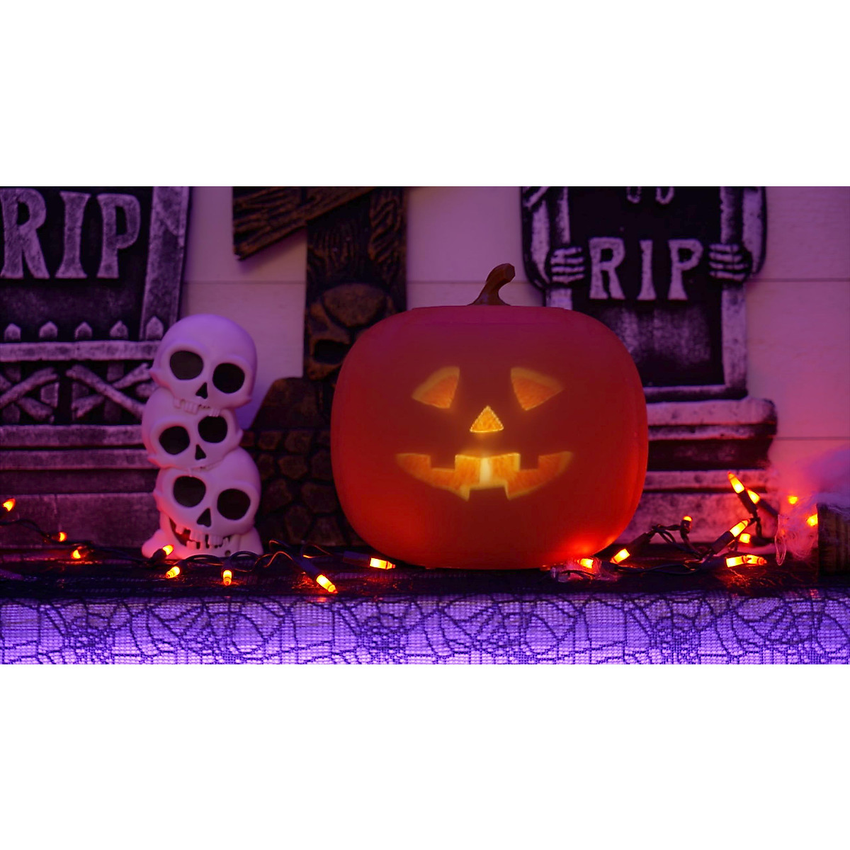 ANIMAT3D Jabberin' Jack Talking Animated Pumpkin with Built in Video Projector & Speaker Plug'n Play