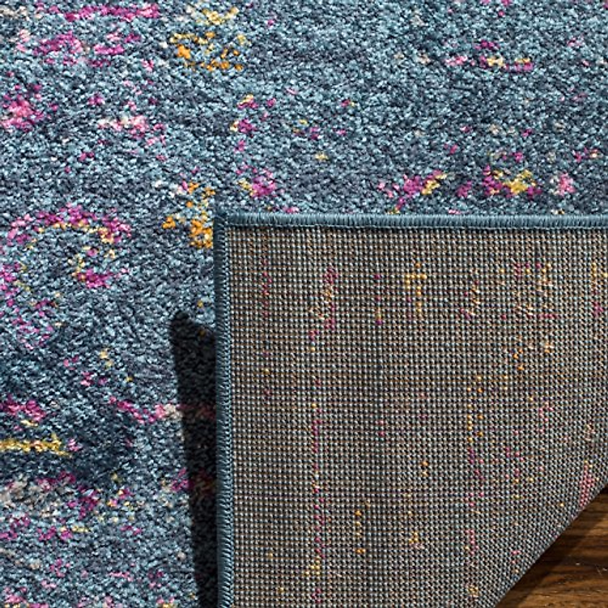 SAFAVIEH Madison Collection Area Rug - 5'1" x 7'6", Blue & Fuchsia, Boho Chic Distressed Design, Non-Shedding & Easy Care, Ideal for High Traffic Areas in Living Room, Bedroom (MAD122C)