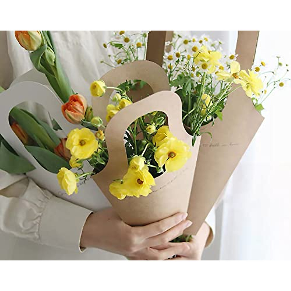 Exasinine 20 Pcs Hanging Kraft Paper Bouquet Flower Paper Bags Gift Bags for Home Decoration