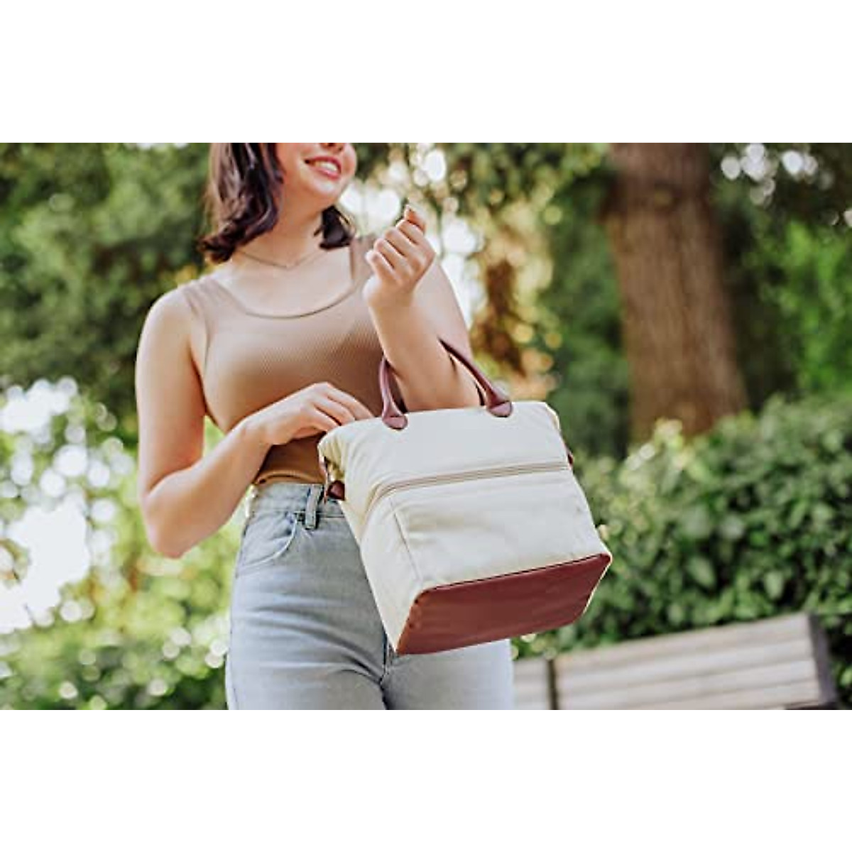 PICNIC TIME ONIVA - a brand - Urban Lunch Bag, Cooler Lunch Tote, Insulated Lunch Bag, (Beige with Brown Accents), 9.75 x 5.5 x 10.1