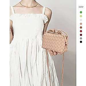 Woven Crossbody Bags for Women，Fashion Leather Lightweight Handbags Shoulder Bag Phone Wallet Purse Stylish Ladies Messenger Bags，Apricot