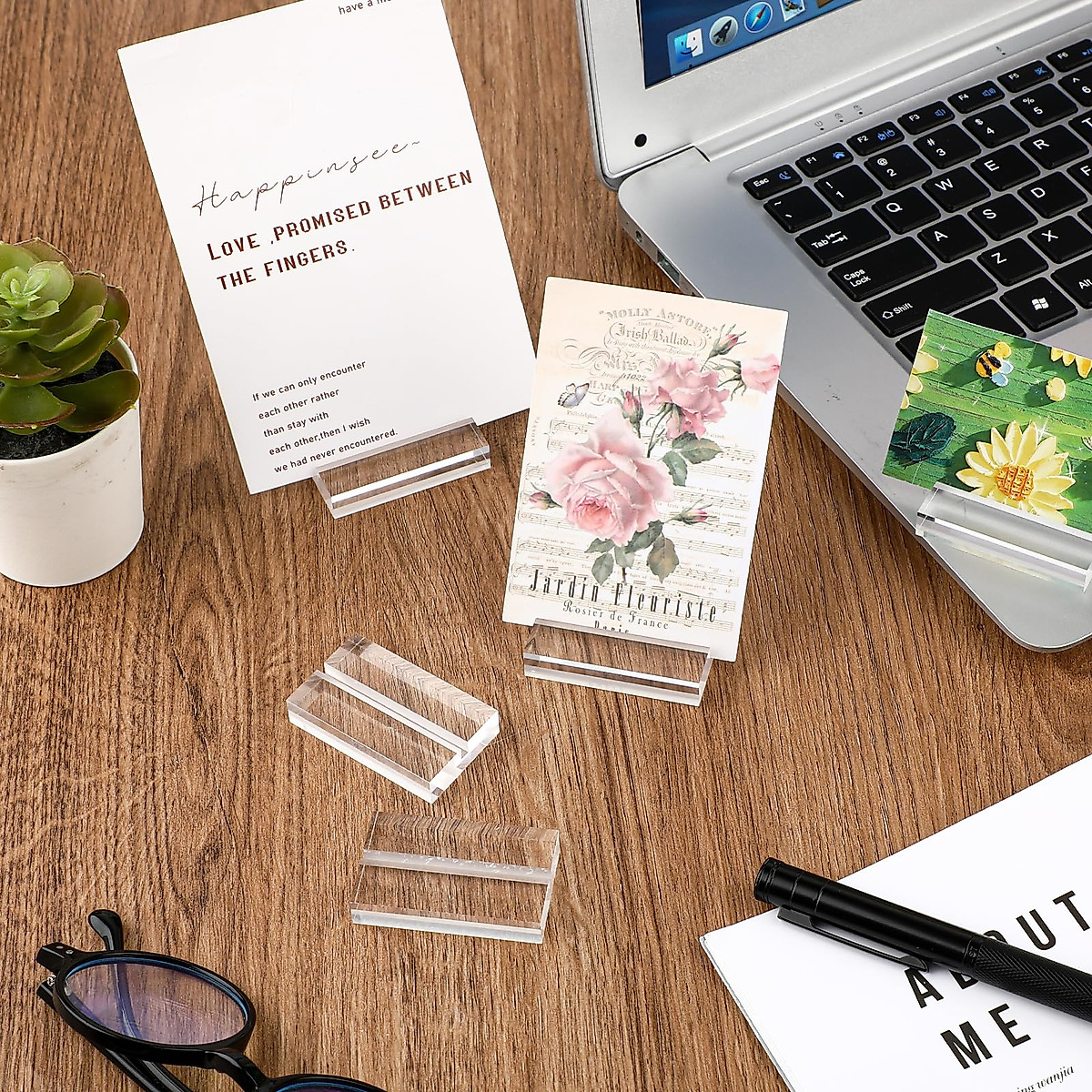 Dimeho Acrylic Place Card Holders, 10 Pcs Acrylic Stands Name Card Holders Clear Table Number Stands Picture Display Holder for Wedding Dinner Home Party Events Decoration (1.97× 1.18 Inch)