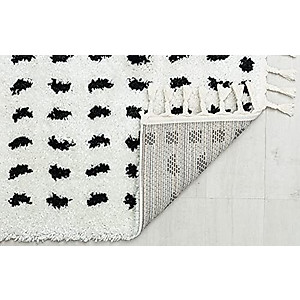 CosmoLiving by Cosmopolitan BT15B Calm Creation Dots Modern White Non-Shedding Living Room Bedroom Dining Home Office Area Rug, 8'3"X10'0"