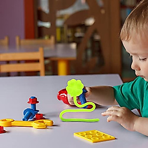 Gadpiparty 50pcs St Patrick Sticky Hands Four Leaf Clover Stretchy Sticky Hands Kids Sensory Toy Party Favors Supplies for Stocking Stuffers Easter Egg Toys Fillers Light Green