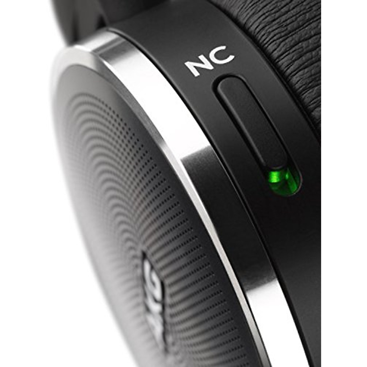 AKG Noise Canceling Headphone Black (N60)