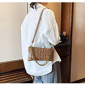 Bella Luna Women’s Woven Small Crossbody Clutch Handbag or Shoulder Bag Purse with Chain and Strap for Evening or Day (Caramel)