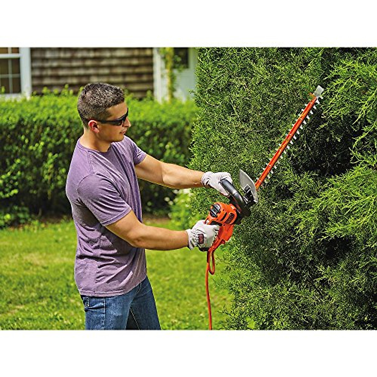 BLACK+DECKER Hedge Trimmer with Sawblade, Electric, 22-Inch (BEHTS400)